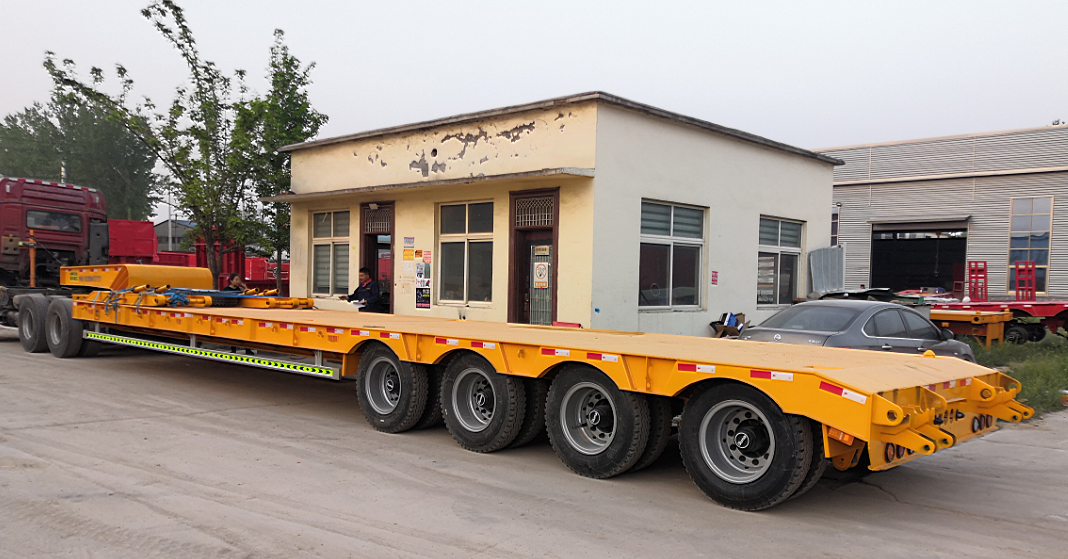 Lowbed Trailer RORO is Ready for Shipment - Topper