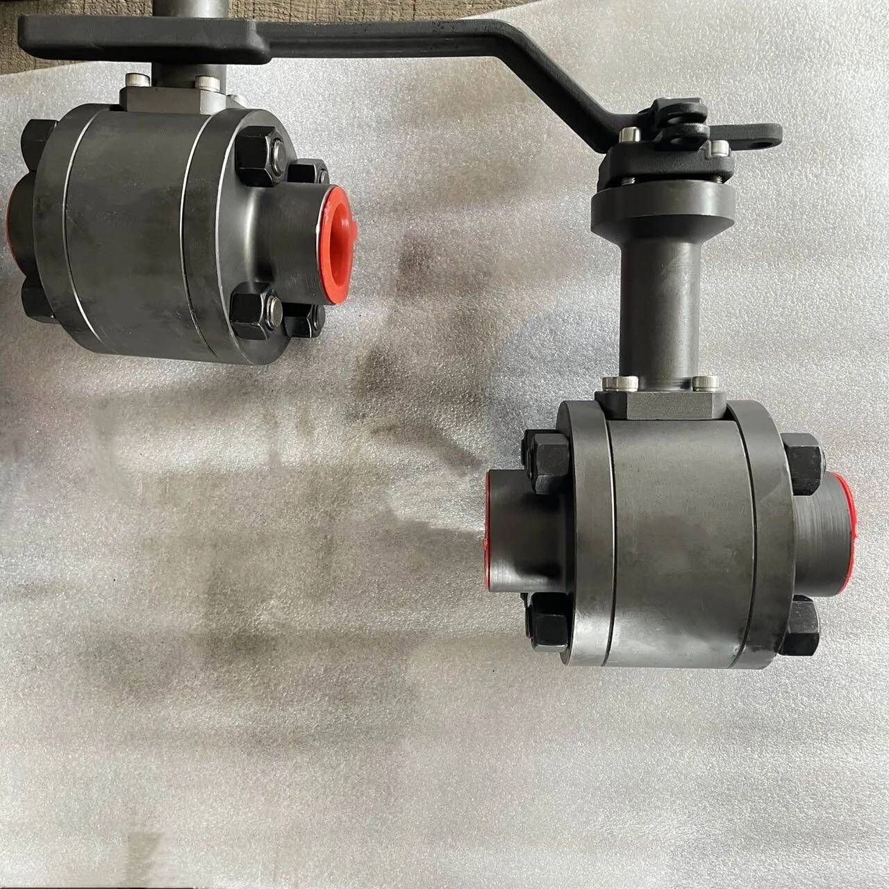 API 608 Three-pieces Ball Valve, 2 Inch, 1500 LB, ASTM A105N - Vervo