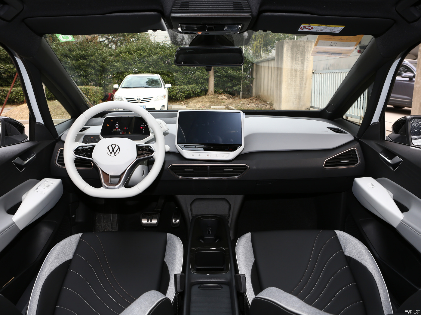 China Best-Seller EV Car Saic VW ID3 5 Seats 5 Doors 160km Bev Family SUV EV Car | ASEV