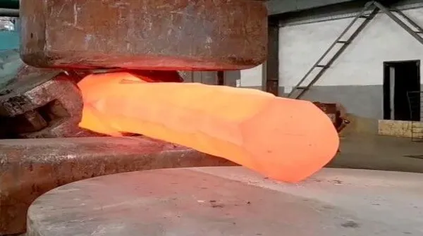 Metallurgical Defects in Titanium Alloy Forging Process | CT Forge