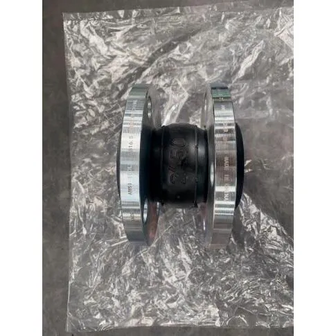 Threaded Union Rubber Flexible Joint, EPDM, 1 IN, 2000 Psig - Landee