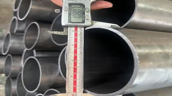 Seamless Precision Tube, ASTM A106 B, OD 108 mm, 5.85 M, PE | Landee